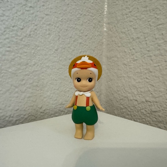 Sonny Angel | Toys | Sonny Angel H Family Chicken | Poshmark